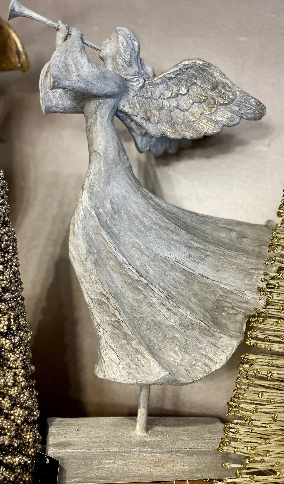 ANTIQUE WHITE 17 INCH ANGEL 4511656 – Making Spirits Bright