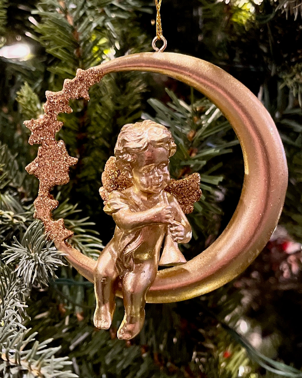 GOLD MOON CHERUB WITH TRUMPET ORNAMENT XNSDCM3 – Making Spirits Bright