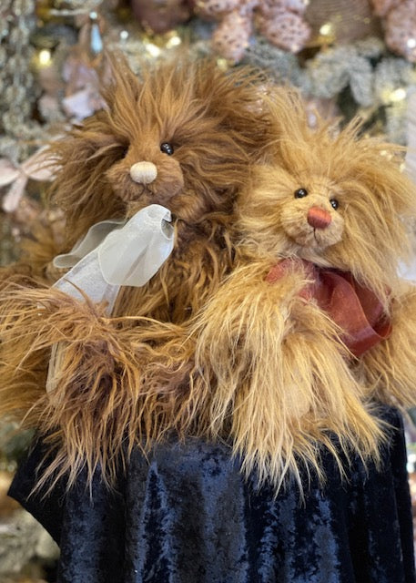 CHARLIE BEARS - RUMBLEDETHUMPS – Making Spirits Bright