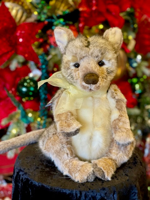 CHARLIE BEARS - AUSTRALIA – Making Spirits Bright