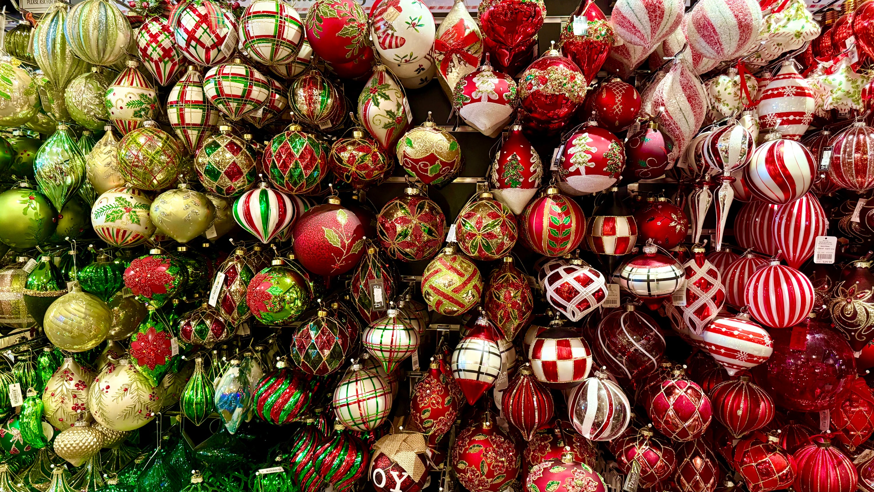 Making Spirits Bright | Christmas Decor All Year Round